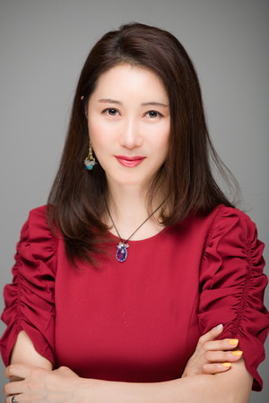 올댓 여성 모발이식, 탈모로 인한 중년 여성들의 동안 고민 해결에 도움